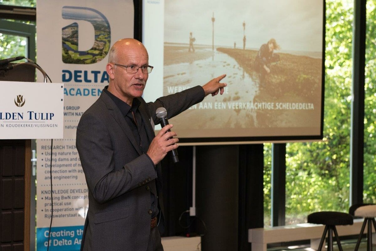 Building a Resilient Scheldt Delta - Engineering With Nature